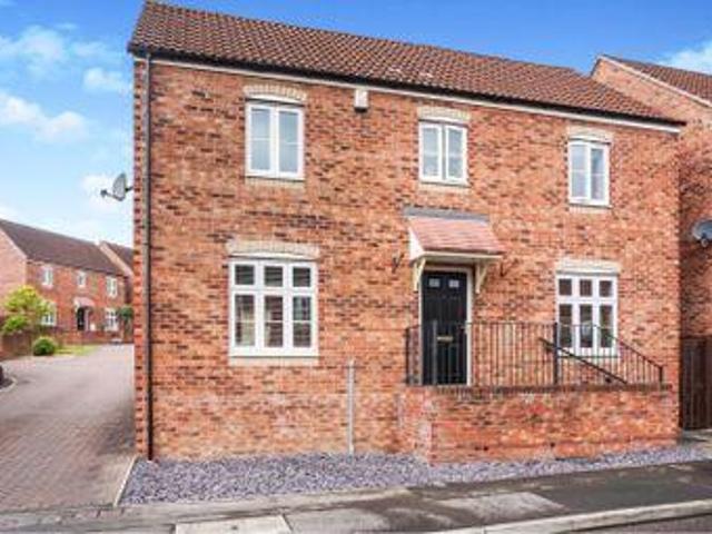 4 Bedrooms Detached house for sale in Towler Drive, Rodley, Leeds LS13