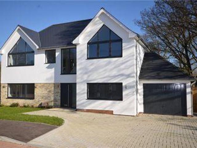 4 Bedrooms Detached house for sale in Trinity Place, Park Road, Bracknell, Berkshire RG12