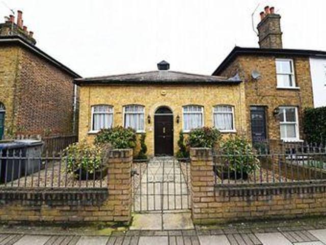 4 Bedrooms Detached house for sale in Union Street, Barnet, Hertfordshire EN5
