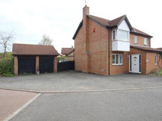 4 Bedrooms Detached house for sale in Van Der Bilt Court, Blue Bridge, Milton Keynes MK13