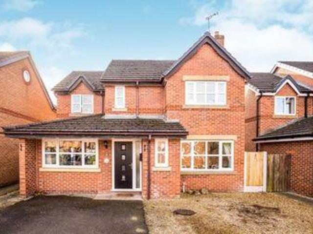 4 Bedrooms Detached house for sale in Walnut Close, Penyffordd, Chester, Flintshire CH4