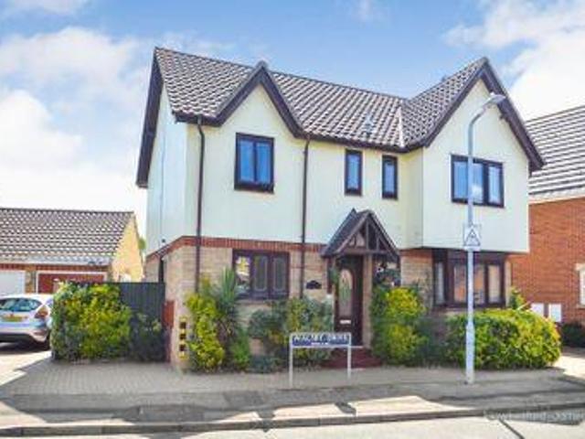 4 Bedrooms Detached house for sale in Walsby Drive, Kemsley, Sittingbourne ME10