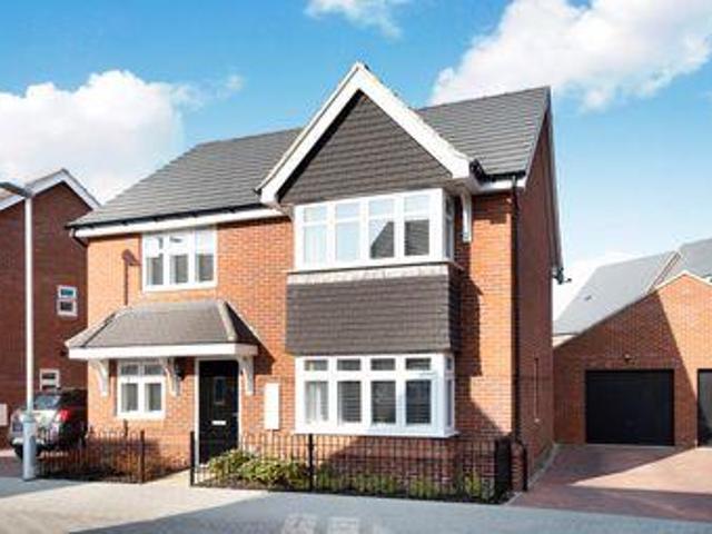 4 Bedrooms Detached house for sale in Wellington Close, Flitwick MK45