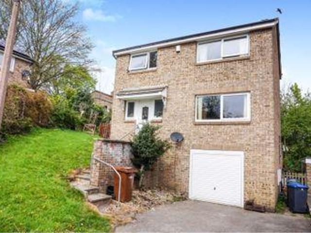4 Bedrooms Detached house for sale in Wendron Way, Bradford BD10