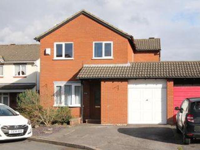 4 Bedrooms Detached house for sale in West Glade, Farnborough GU14