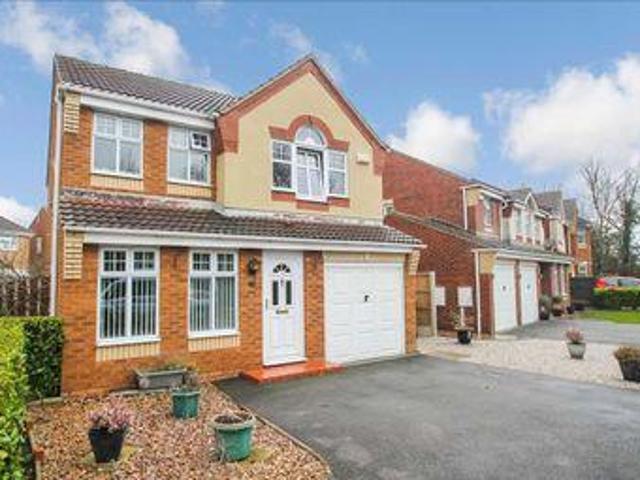 4 Bedrooms Detached house for sale in Westcroft Drive, Saxilby, Lincoln LN1