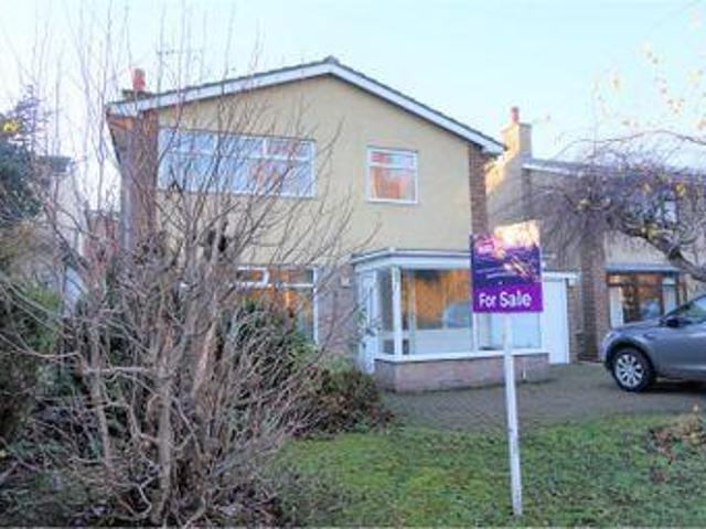 4 Bedrooms Detached house for sale in Whinfell Drive, Lancaster LA1
