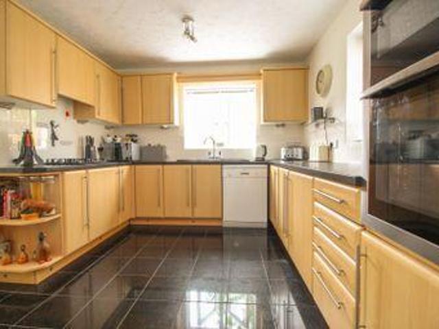4 Bedrooms Detached house for sale in Wickstead Avenue Grange Farm, Milton Keynes MK8