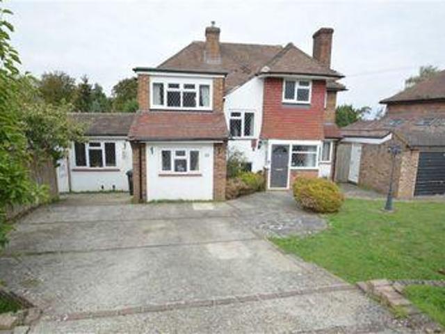 4 Bedrooms Detached house for sale in Wilhelmina Avenue, Coulsdon, Surrey CR5