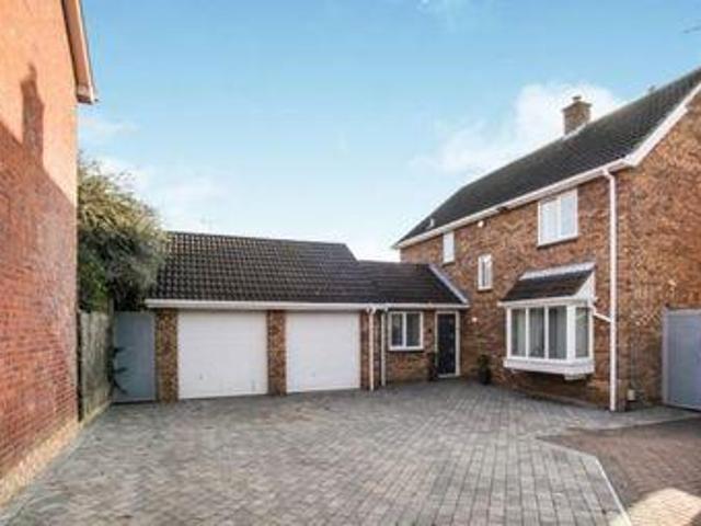 4 Bedrooms Detached house for sale in Willenhall Close, Luton, Bedfordshire LU3