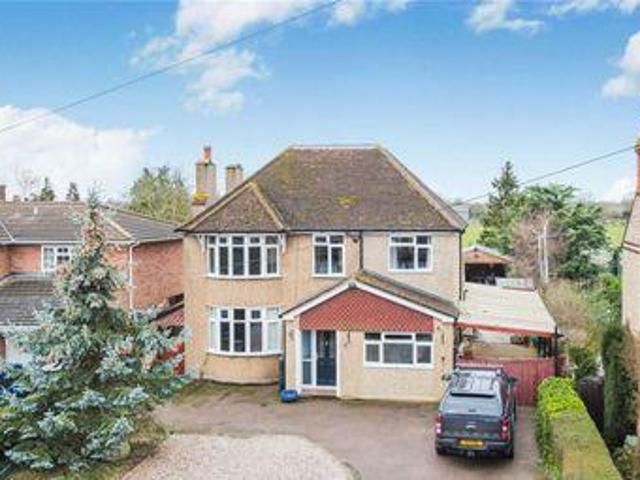 4 Bedrooms Detached house for sale in Willington Road, Cople, Bedford MK44