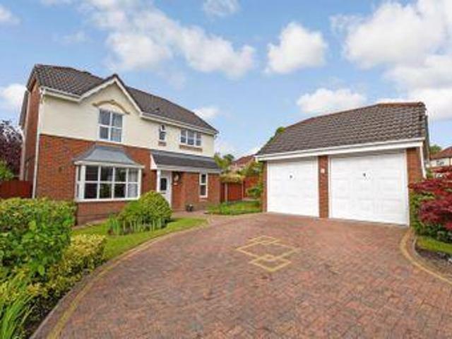 4 Bedrooms Detached house for sale in Winterburn Avenue, Bolton BL2
