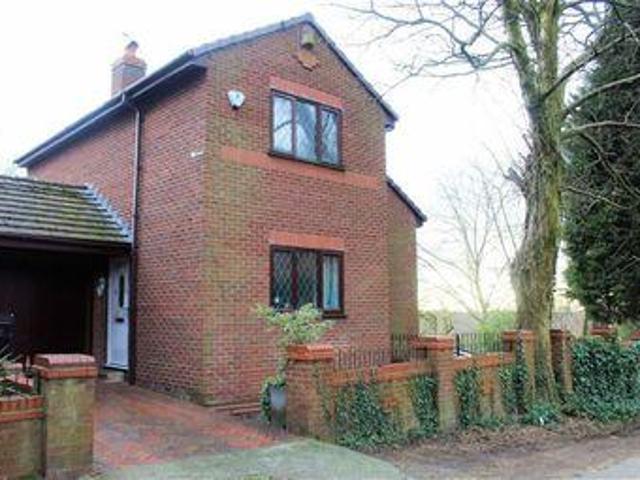 4 Bedrooms Detached house for sale in Woodend Lane, Hyde SK14
