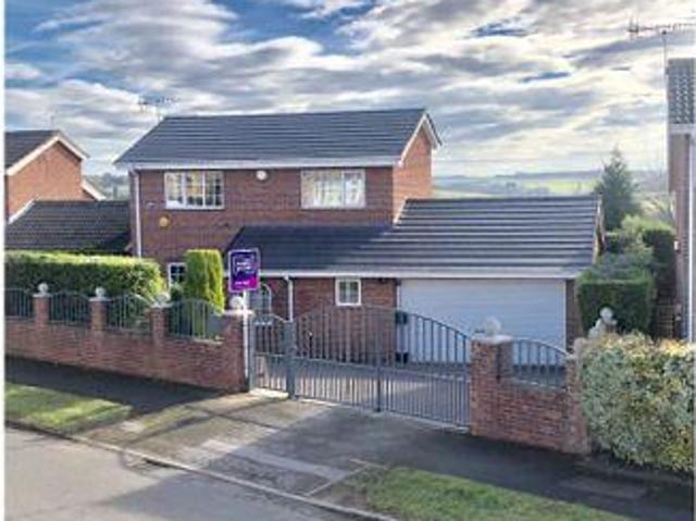 4 Bedrooms Detached house for sale in Woodfoot Road, Rotherham S60