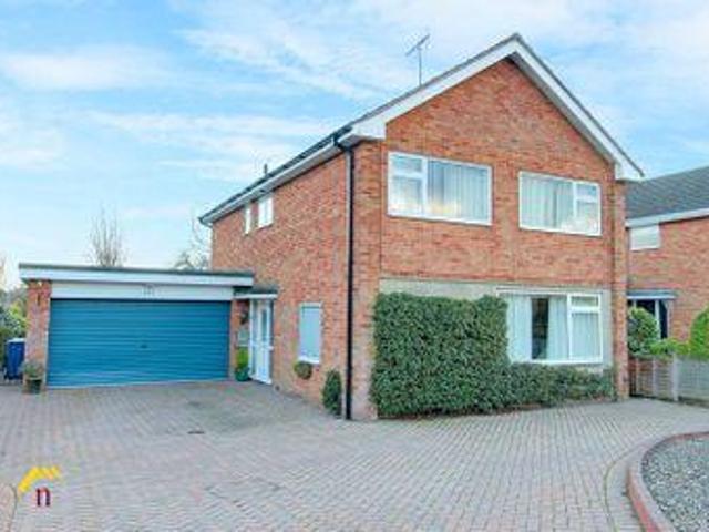 4 Bedrooms Detached house for sale in Woodhall Way, Beverley HU17