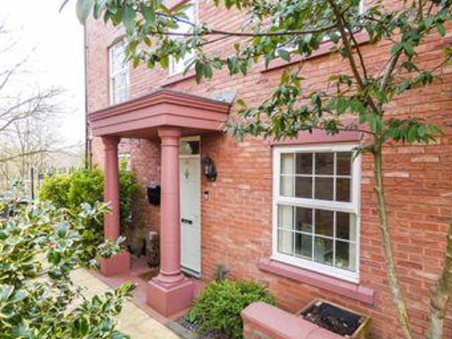 4 Bedrooms Detached house for sale in Woodland View, Hyde SK14