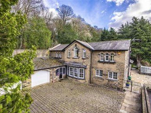 4 Bedrooms Detached house for sale in Woodlands Drive, Rawdon, Leeds LS19