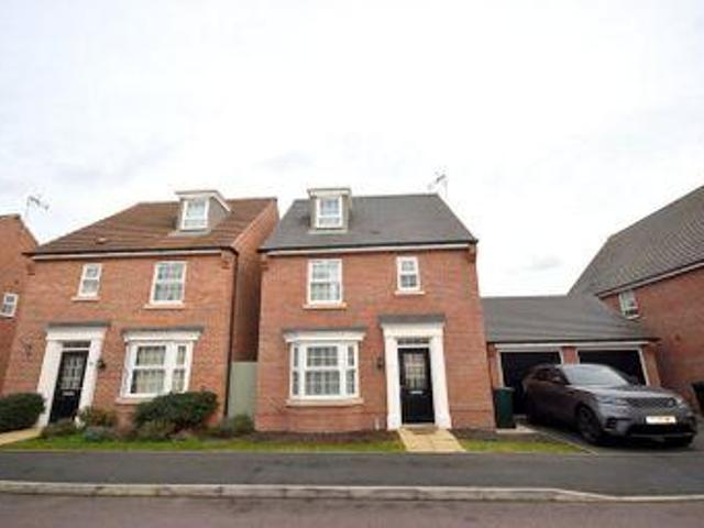 4 Bedrooms Detached house for sale in Woodroffe Way, East Leake, Loughborough LE12
