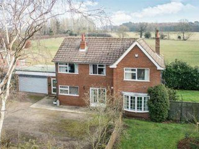 4 Bedrooms Detached house for sale in York Road, Escrick, York YO19