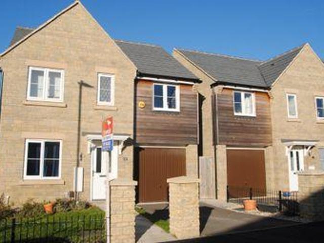 4 Bedrooms Detached house for sale in 27 Sanderling Way, Bishops Cleeve, Cheltenham GL52