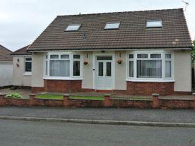 4 Bedrooms Detached house for sale in 3 Giffen Place, Strathaven ML10