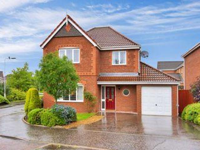 4 Bedrooms Detached house for sale in 40 Dover Park, Dunfermline KY11