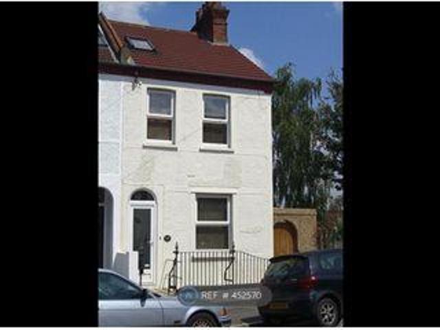 4 Bedrooms End terrace house for rent in Oval Road, Croydon CR0
