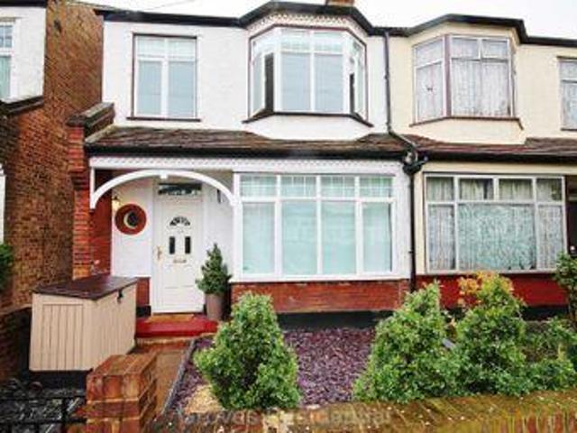 4 Bedrooms End terrace house for rent in Abbott Avenue, London SW20