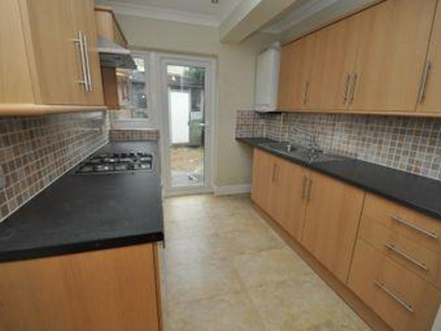 4 Bedrooms End terrace house for rent in Farmer Road, Leyton E10