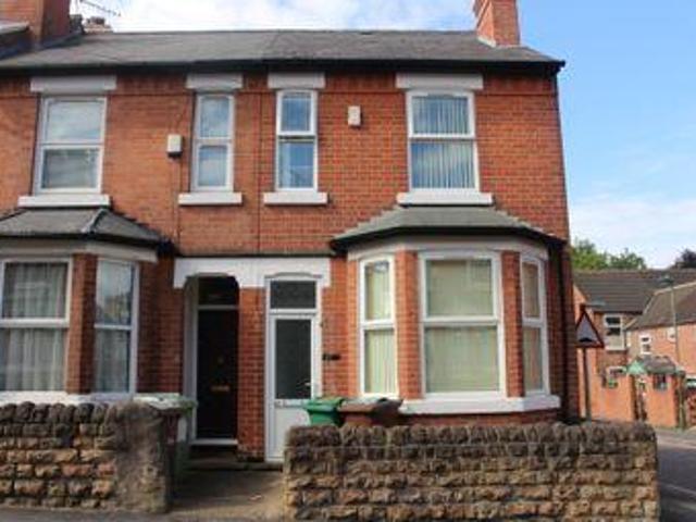 4 Bedrooms End terrace house for rent in Kimbolton Avenue, Nottingham NG7