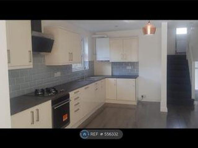 4 Bedrooms End terrace house for rent in Ruthin Road, London SE3