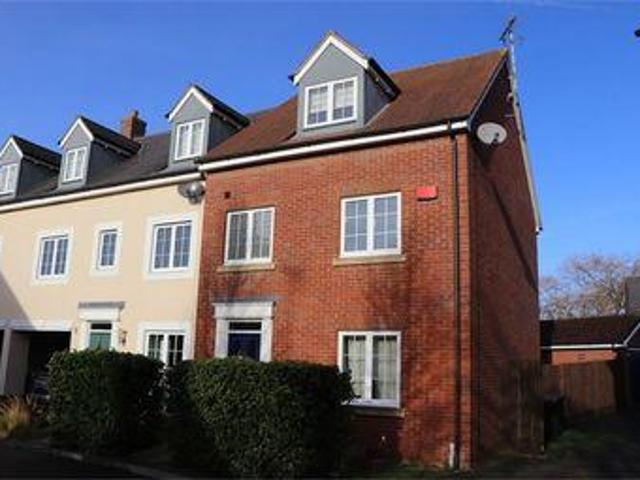 4 Bedrooms End terrace house for sale in Bolsin Drive, Colchester, Essex CO4