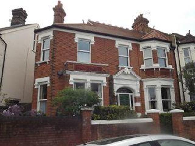 4 Bedrooms End terrace house for sale in Chestnut Rise, London SE18