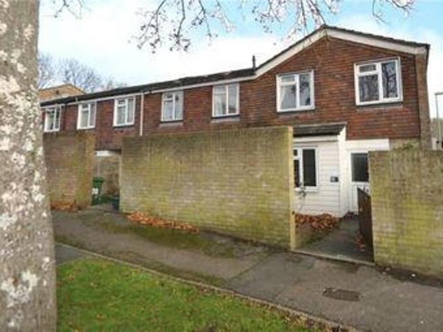 4 Bedrooms End terrace house for sale in Freemantle Close, Basingstoke, Hampshire RG21