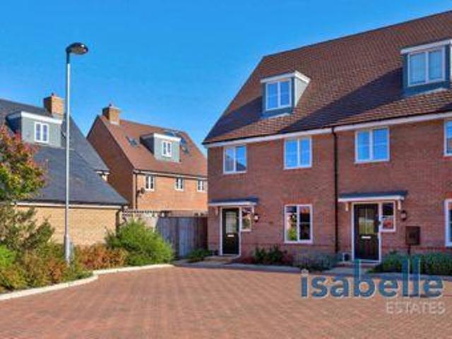 4 Bedrooms End terrace house for sale in Hawthorn Croft, Stotfold SG5