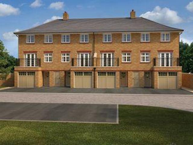 4 Bedrooms End terrace house for sale in ´´Kensington End´´ at Eurolink Way, Sittingbourne ME10