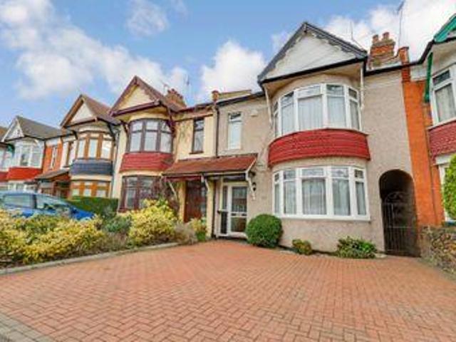 4 Bedrooms End terrace house for sale in Lovelace Gardens, Southend On Sea SS2