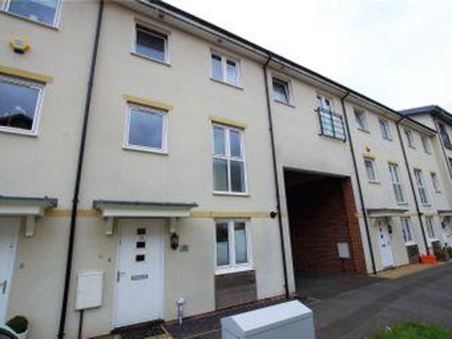 4 Bedrooms End terrace house for sale in Pasteur Drive, Old Town, Swindon SN1
