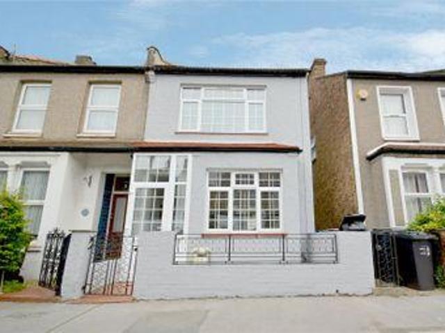 4 Bedrooms End terrace house for sale in Priory Road, Croydon CR0
