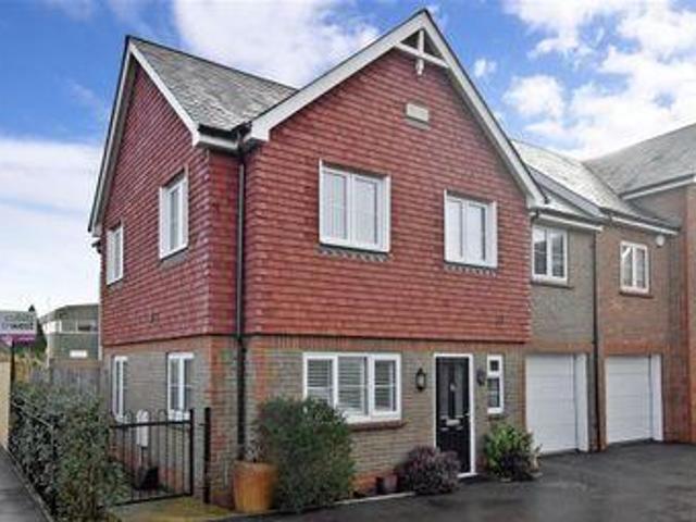4 Bedrooms End terrace house for sale in Station View, Billingshurst, West Sussex RH14