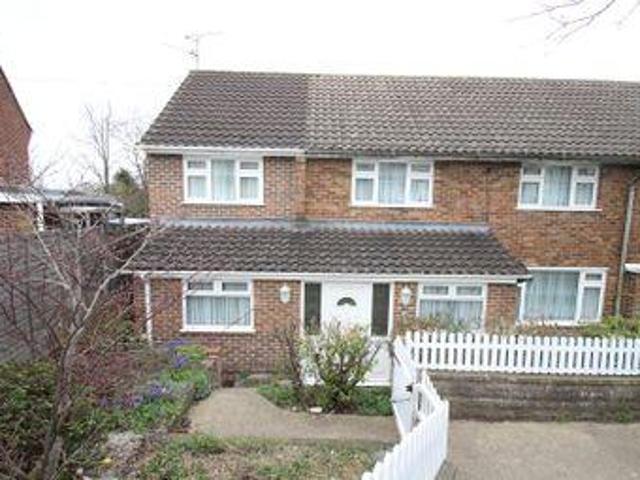 4 Bedrooms End terrace house for sale in Scott Road, Gravesend, Kent DA12