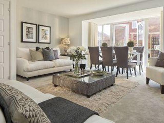4 Bedrooms End terrace house for sale in ´´Woodbridge´´ at Oldbury Court Road, Fishponds, Bristol BS16