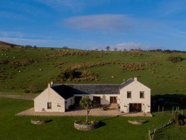 4 Bedrooms Farmhouse for sale in Hilton Farmhouse, Isle Of Bute PA20