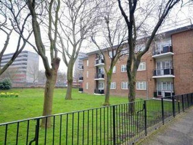4 Bedrooms Flat for rent in County Street, Borough SE1