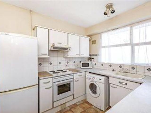4 Bedrooms Flat for rent in Campbell House, Churchill Gardens, London SW1V