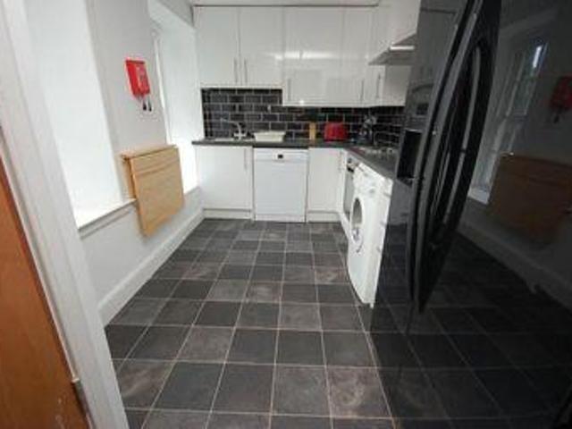 4 Bedrooms Flat for rent in Candlemaker Row, Edinburgh EH1