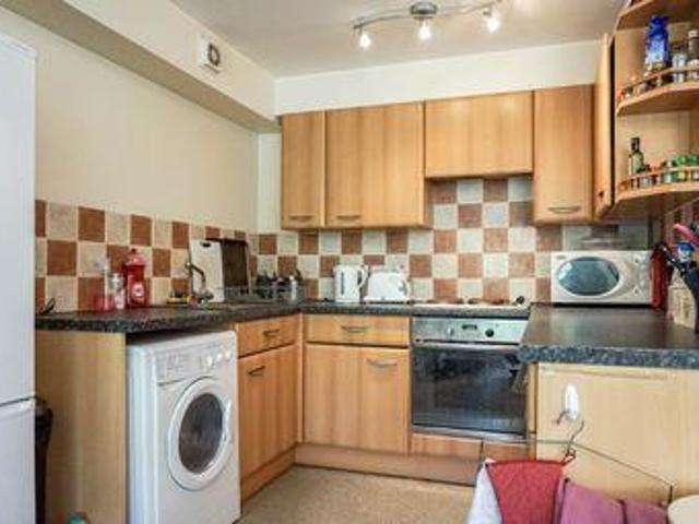 4 Bedrooms Flat for rent in Cardigan Lane, Leeds LS4
