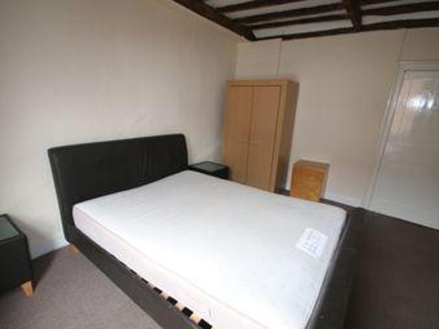 4 Bedrooms Flat for rent in Castle Street, Canterbury CT1