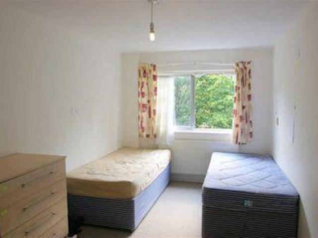 4 Bedrooms Flat for rent in Cheltenham Place, London W3