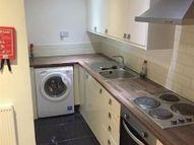 4 Bedrooms Flat for rent in Clarendon Road, Leeds LS2